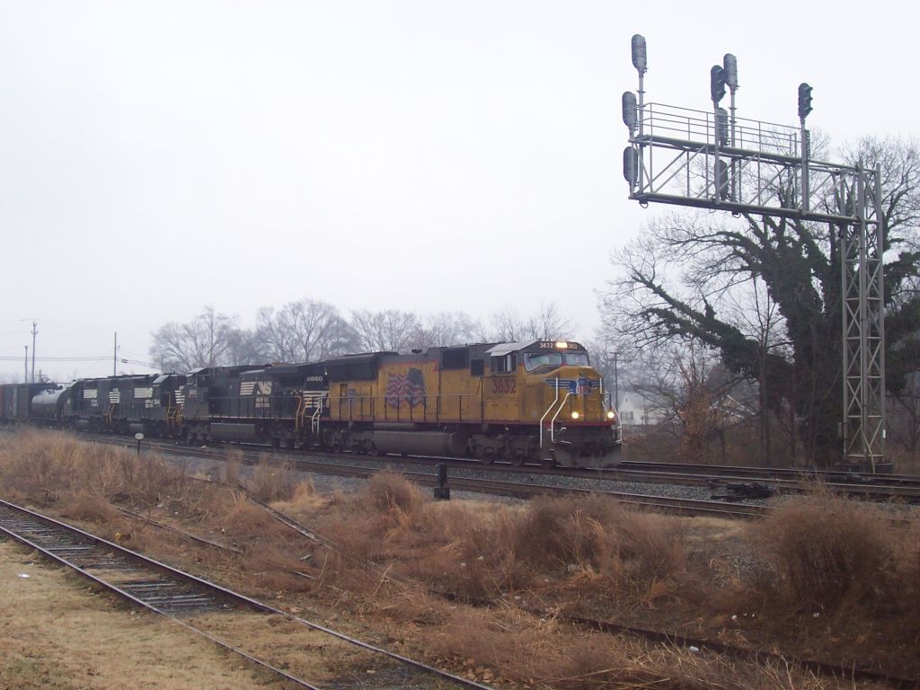 NS-P61 with UP 3832